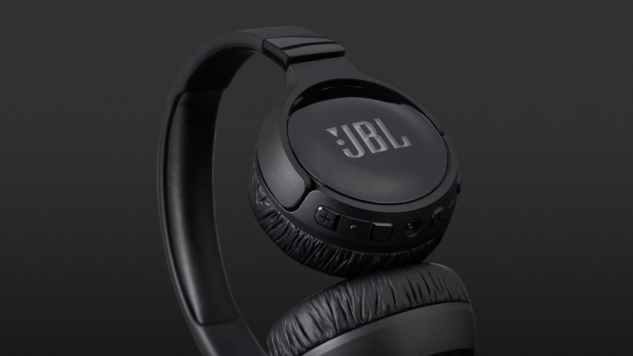 JBL Tune600BTNC Review | headphonecheck.com