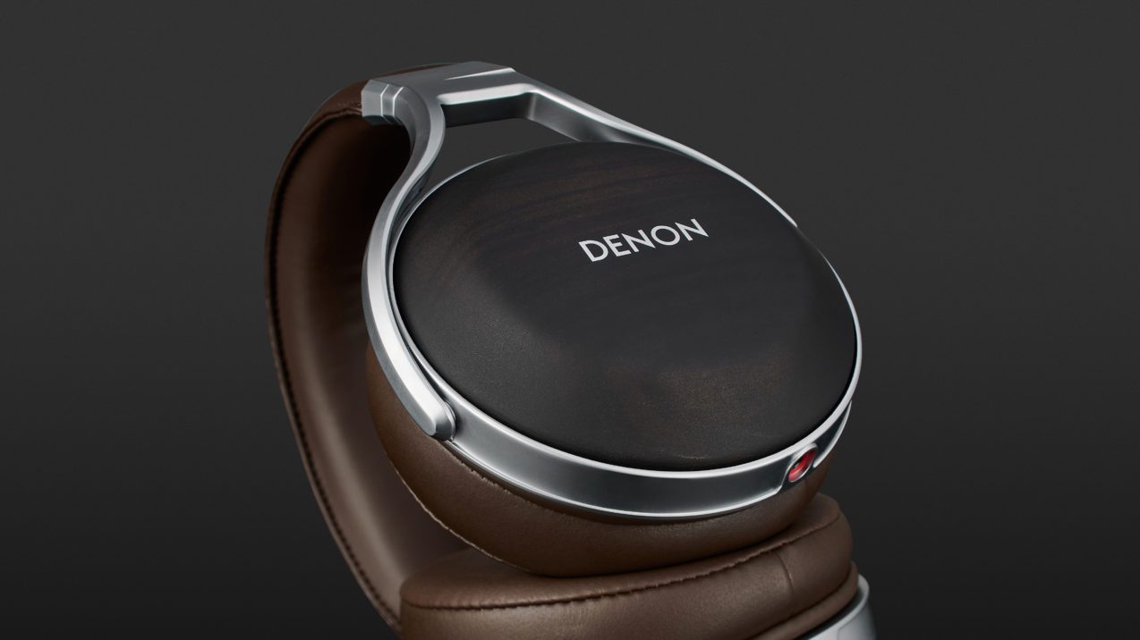 Denon AH-D5200 Review | headphonecheck.com