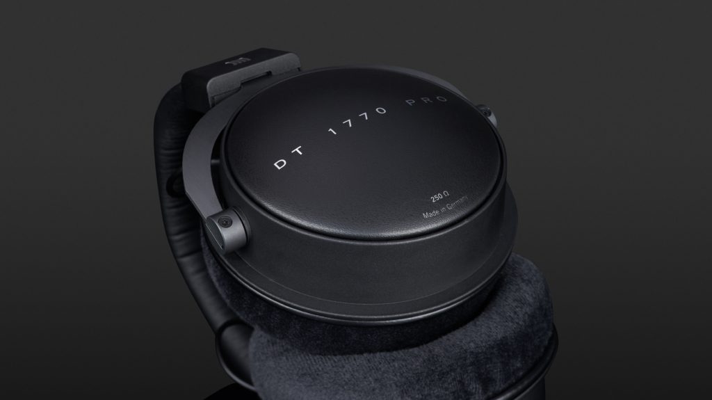 Beyerdynamic DT 1770 Pro Review | headphonecheck.com
