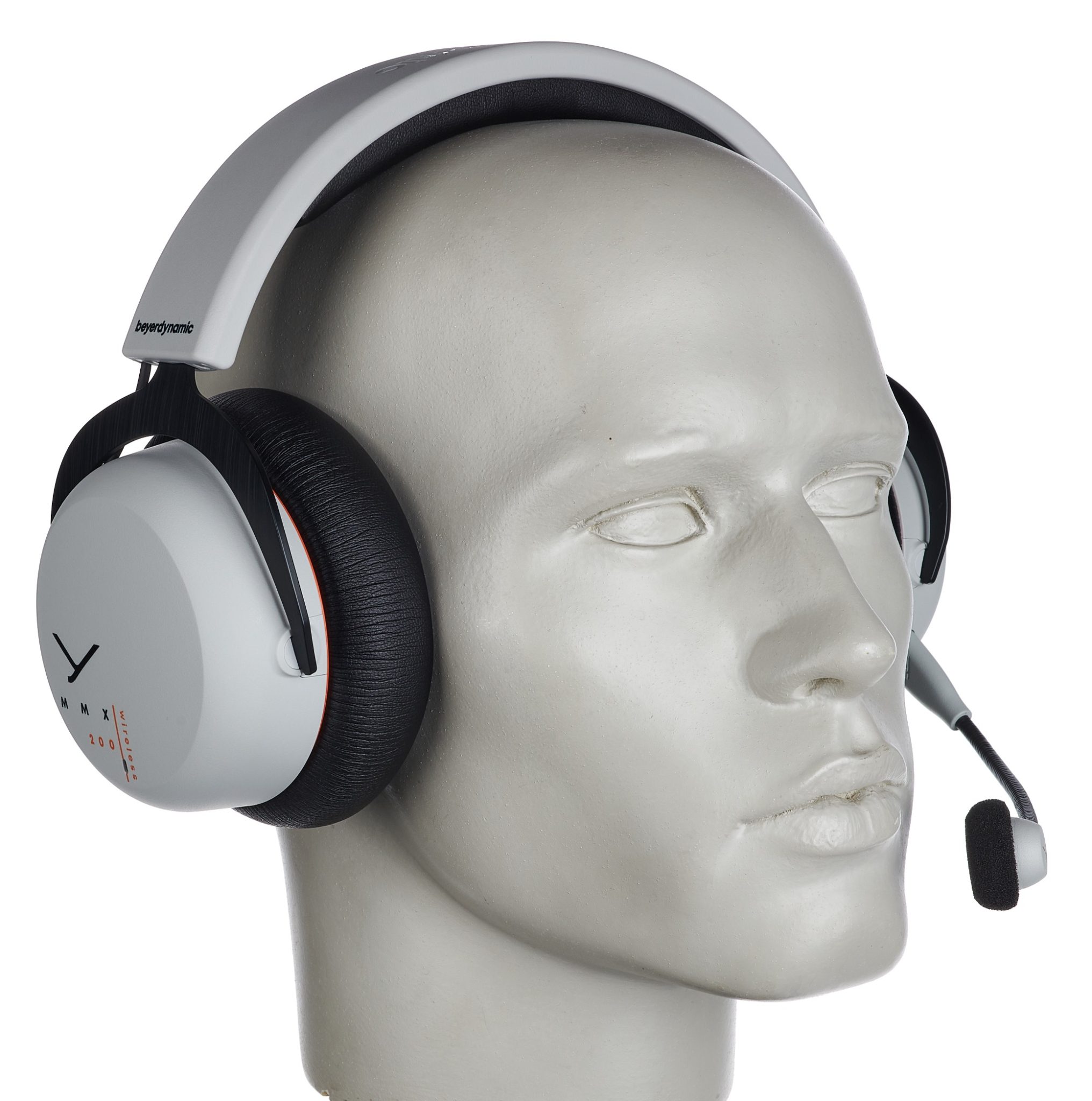 Beyerdynamic MMX 200 wireless Review | headphonecheck.com